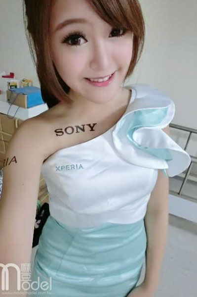 Even Wang Model網 - 一個連盲腸都有自介影片的Model網站