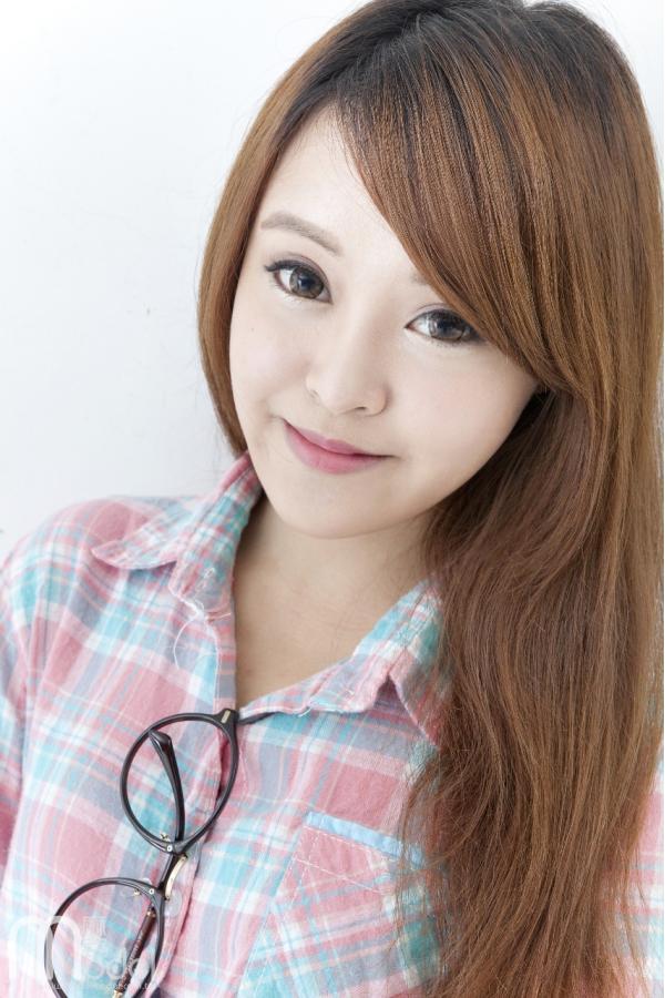 Even Wang Model網 - 一個連盲腸都有自介影片的Model網站