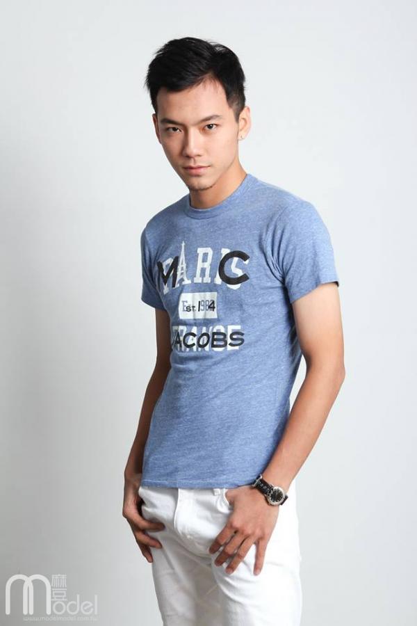 FELLY BOY Model網 - 一個連盲腸都有自介影片的Model網站