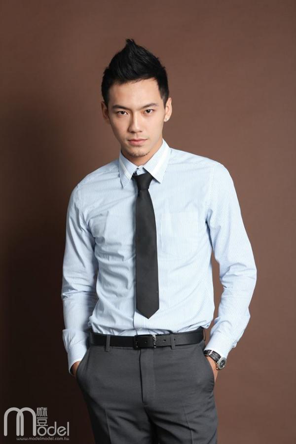 FELLY BOY Model網 - 一個連盲腸都有自介影片的Model網站