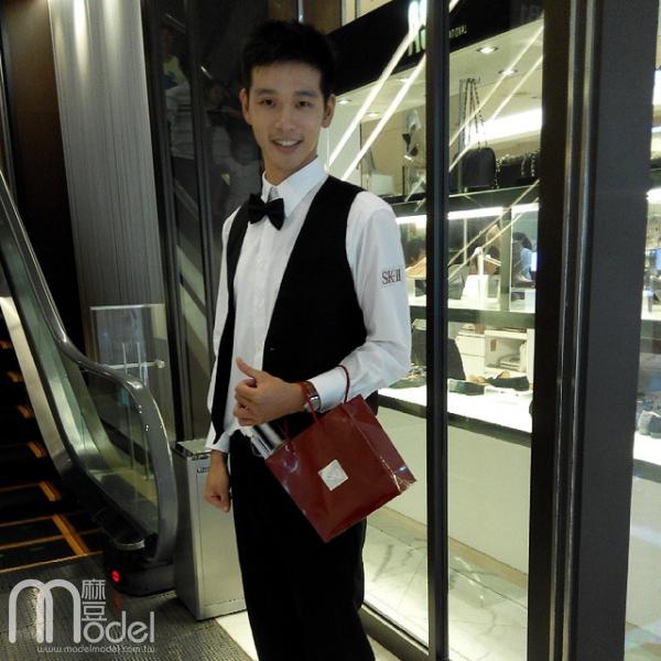 RICHARD Model網 - 一個連盲腸都有自介影片的Model網站