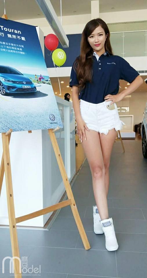 Dolly Model網 - 一個連盲腸都有自介影片的Model網站