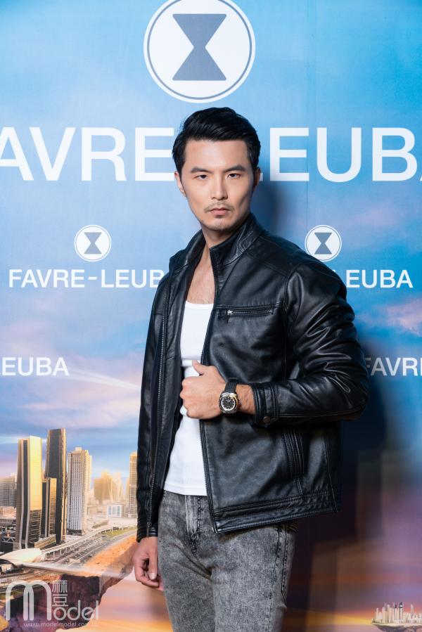 Warren Model網 - 一個連盲腸都有自介影片的Model網站