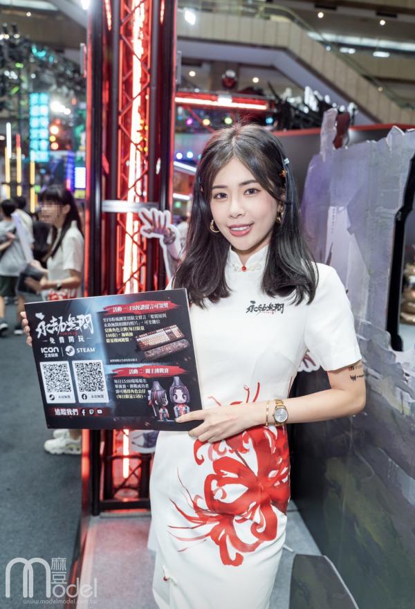 Elaine Model網 - 一個連盲腸都有自介影片的Model網站