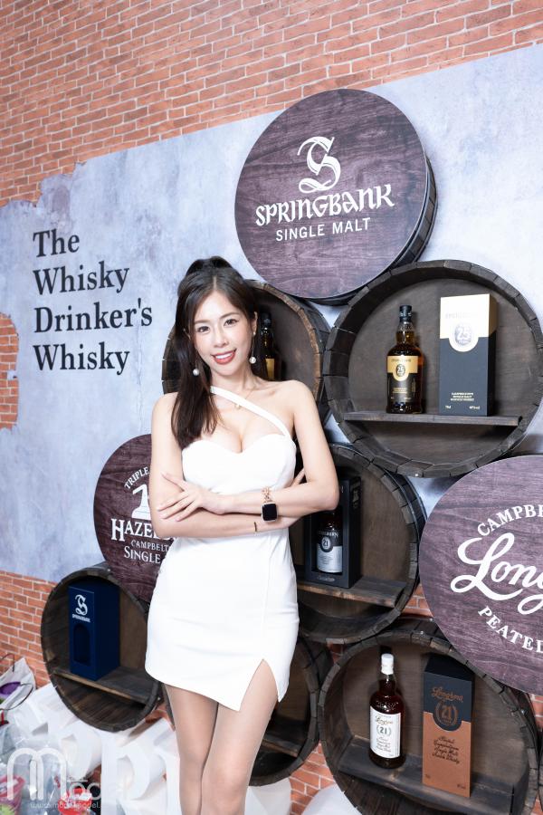 Elaine Model網 - 一個連盲腸都有自介影片的Model網站